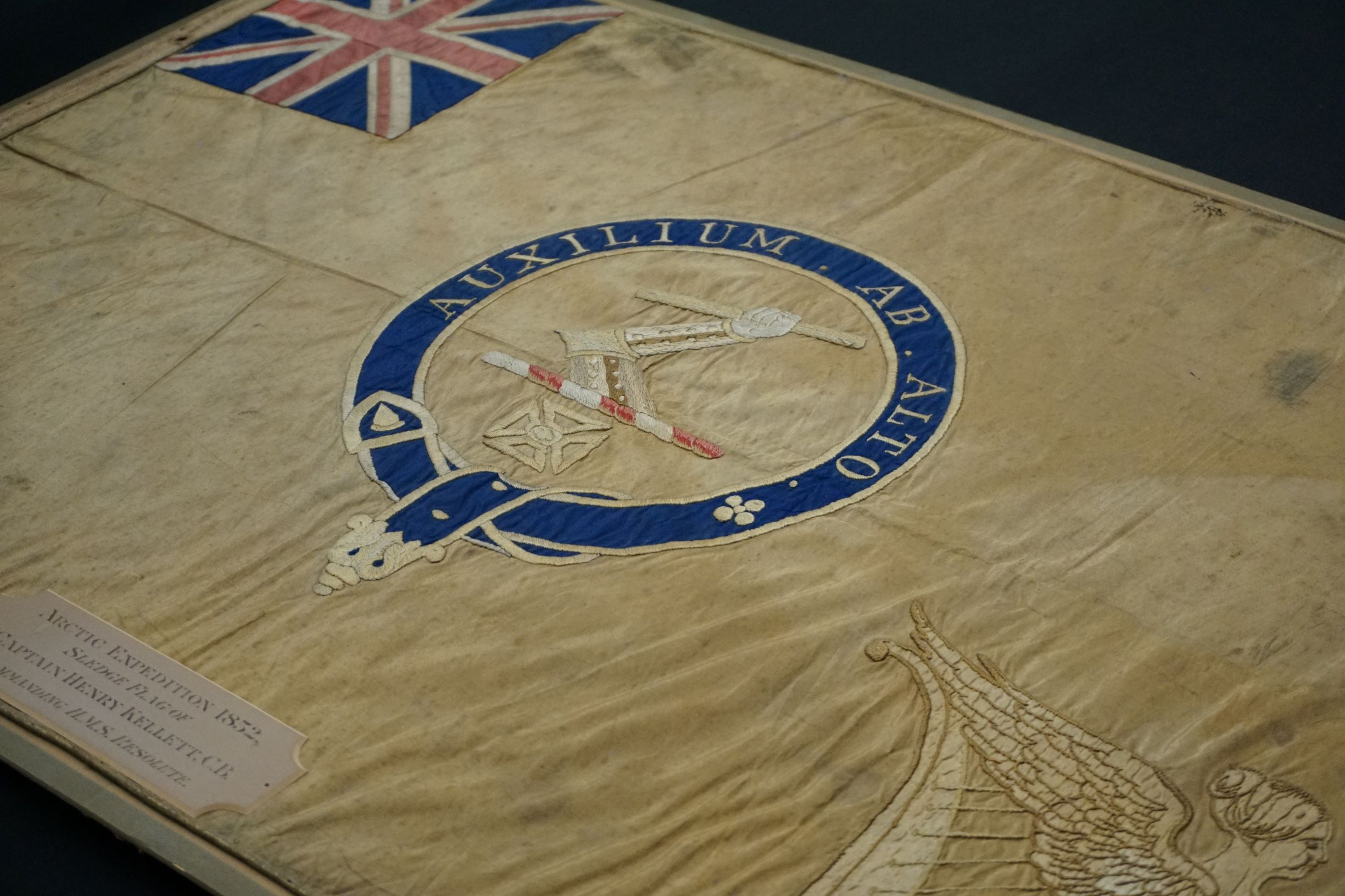 Rare polar sledge flag used in hunt for Franklin’s doomed expedition is ...